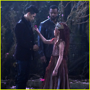The Seelie Queen Is Not Happy on ‘Shadowhunters’ Tonight – Sneak Peeks ...