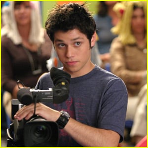‘Phil of the Future’ Star Raviv Ullman Once Made Out With Kim ...