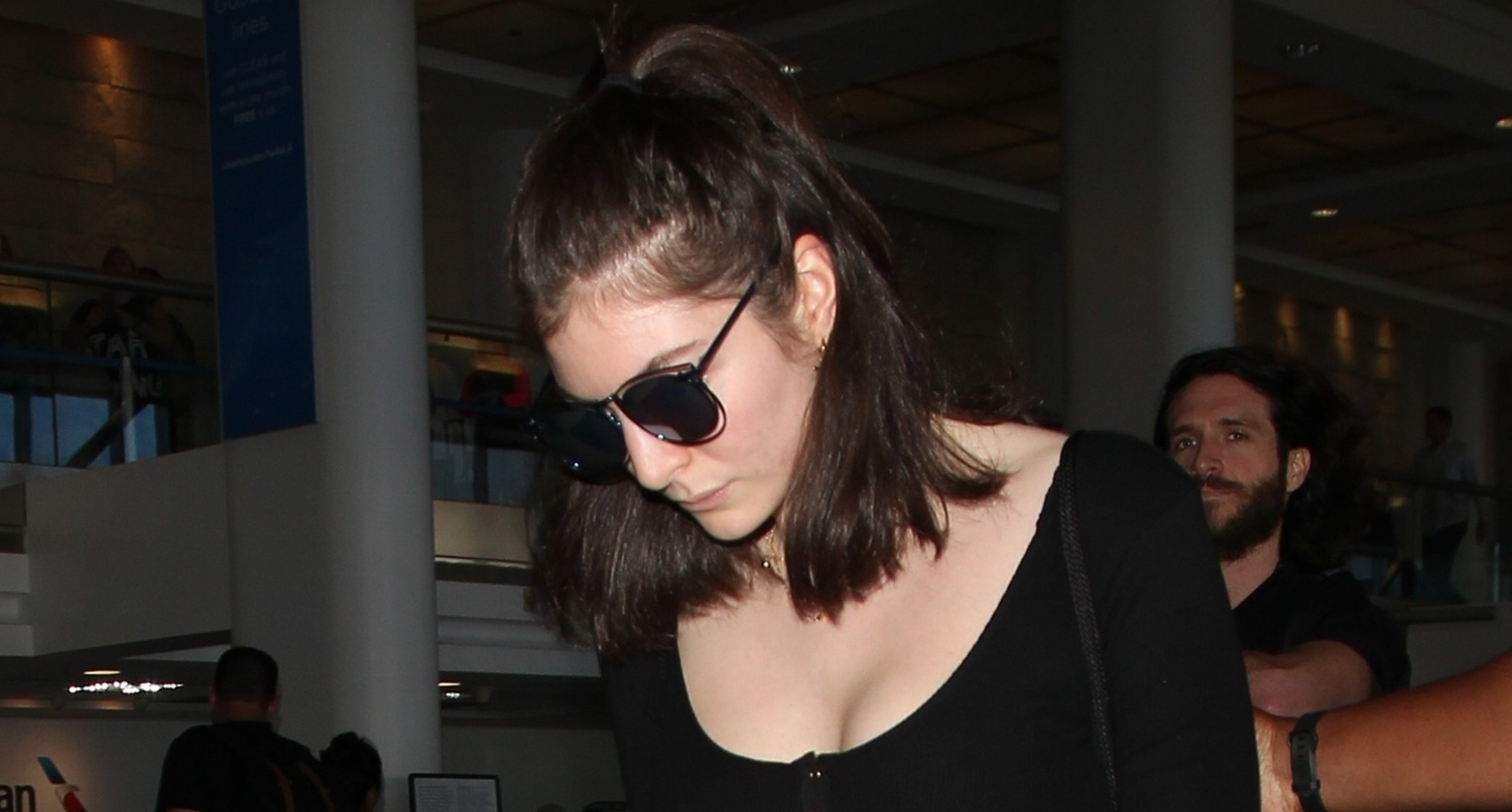 Lorde Arrives at LAX for Her Flight Out of Town | Lorde | Just Jared Jr.