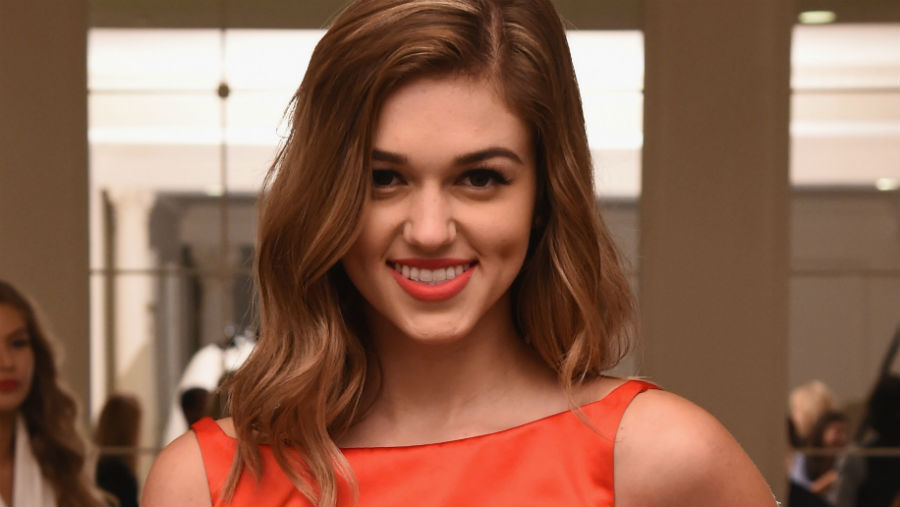 Sadie Robertson Reveals She Struggled With an Eating Disorder & Body ...