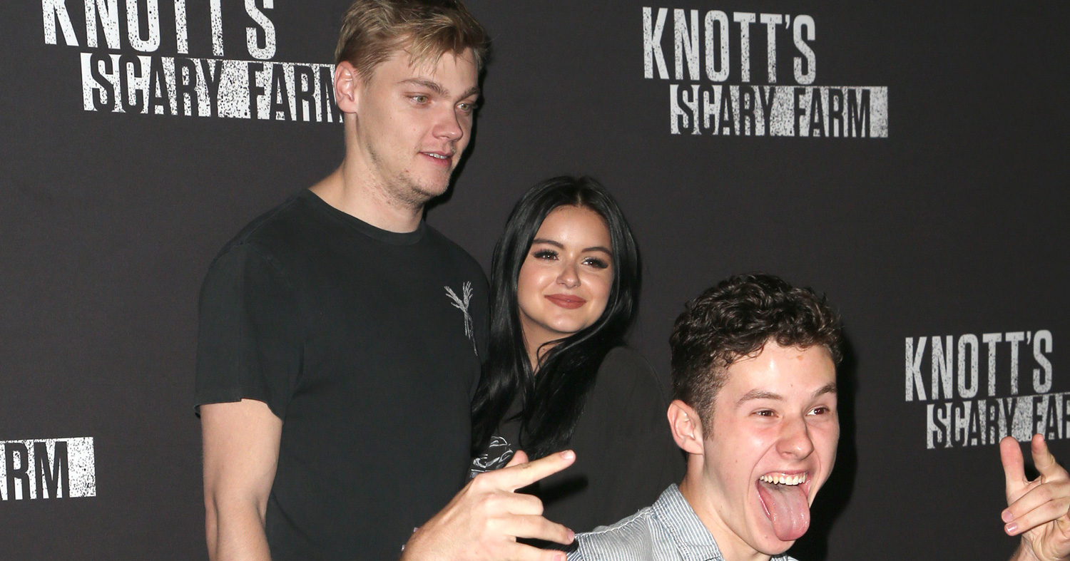 Ariel Winter & Levi Meaden Get Photobombed by Nolan Gould at Knott’s ...