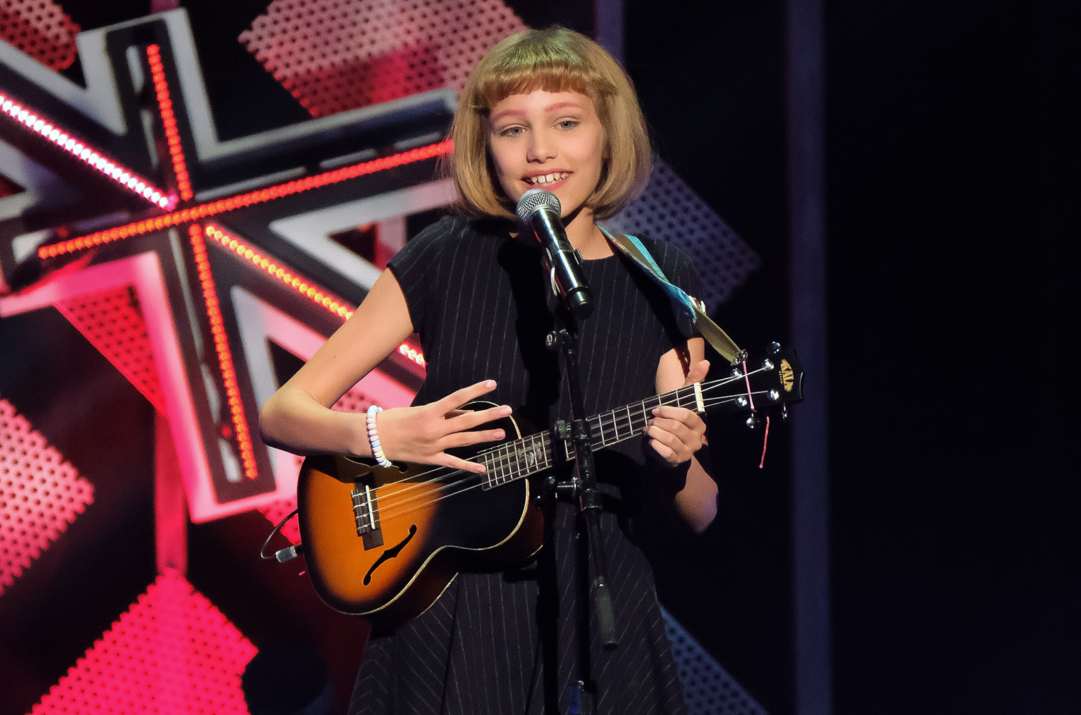Grace VanderWaal Channels an Adorable Betty Boop For Halloween | Grace ...