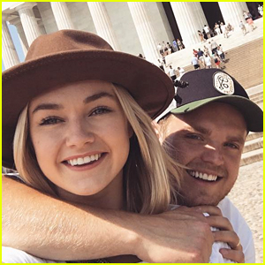 Lindsay Arnold & Husband Sam Cusick Still Need A Halloween Costume ...