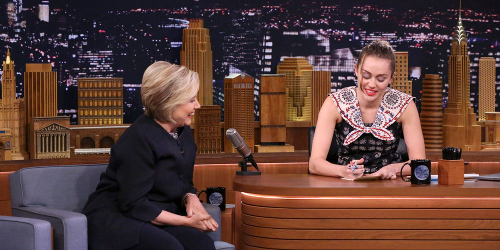Miley Cyrus Tears Up While Writing Emotional Thank You Letter In Front