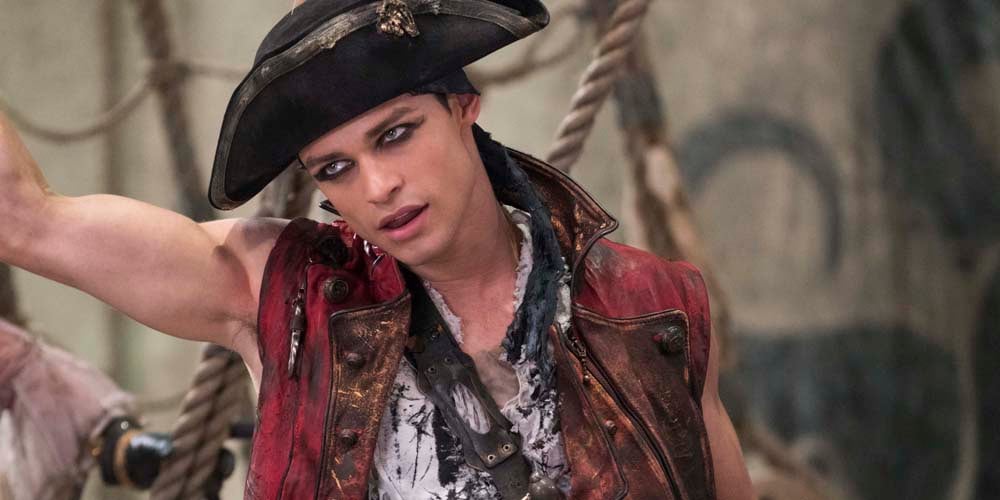 Thomas Doherty Auditioned For ‘Descendants 2′ With His Scottish Accent ...