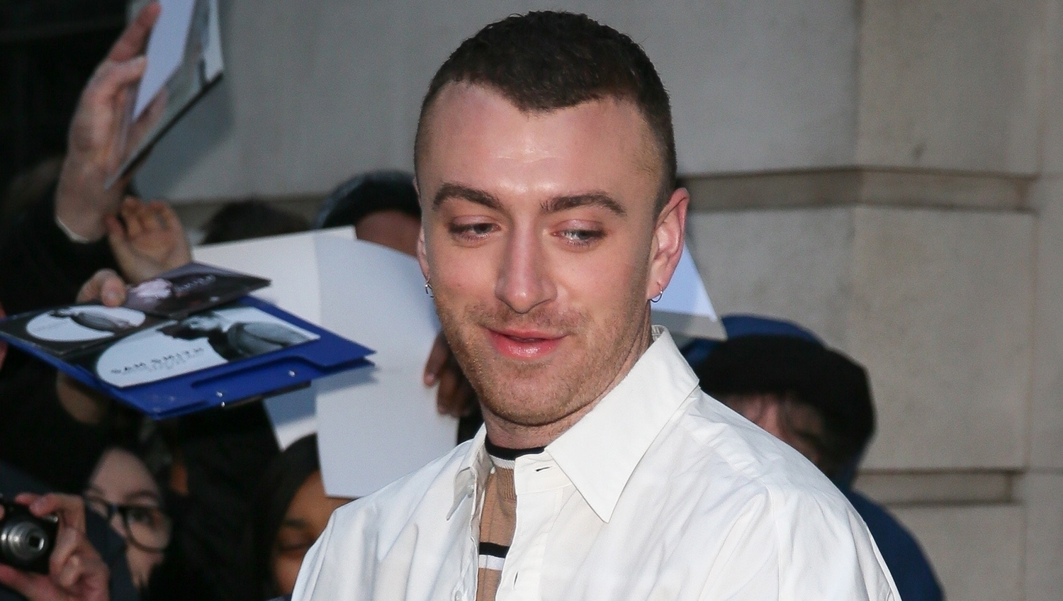Sam Smith Performs New Cover While Stopping by BBC Radio 2 (Video ...