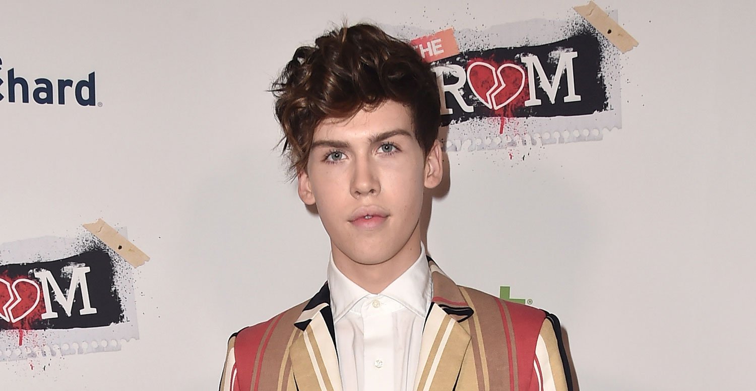 Aidan Alexander’s Twitter Froze After Posting Shirtless Pic | Aidan ...