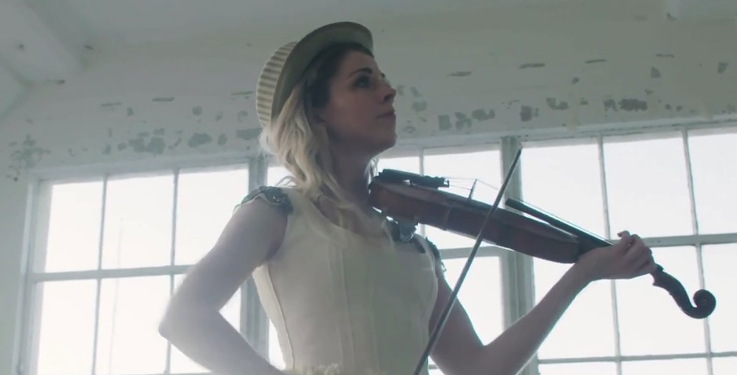 Lindsey Stirling Shares ‘Greatest Showman’ Violin Medley – Watch Now ...