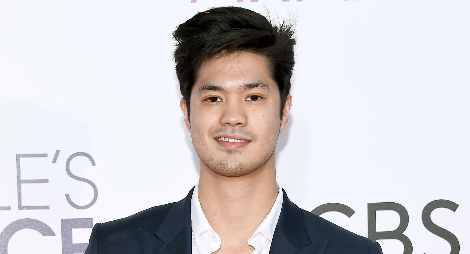 13 Reasons Why’s Ross Butler Shows Off Ripped Shirtless Body In New ...