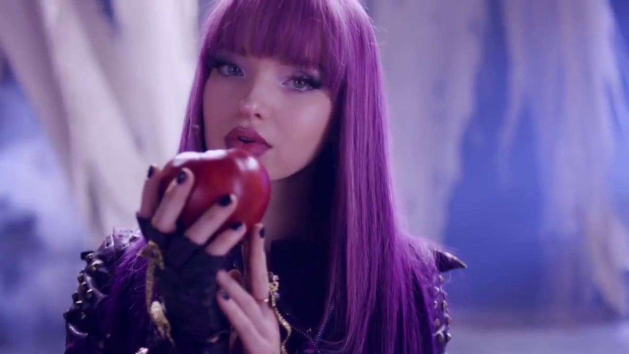 Dove Cameron Details Her Insane Workout For ‘Descendants 3 ...