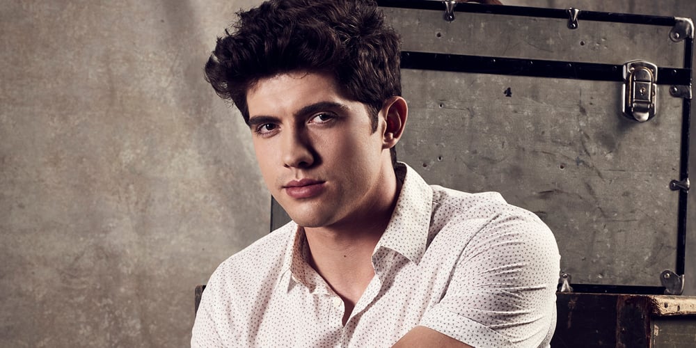 Carter Jenkins Previews Rainer’s Struggles in ‘Famous in Love’ Season ...