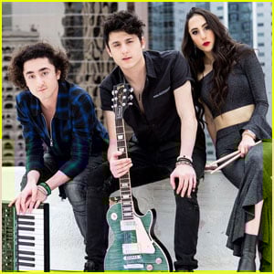 Talented Triplets ‘Just Seconds Apart’ Dish 10 Fun Facts! | 10 Fun ...