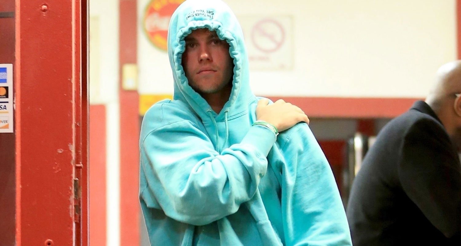 Justin Bieber Steps Out For Late Night Burger Run | Justin Bieber ...