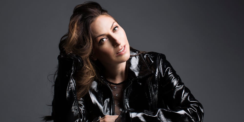 Singer Tara Macri Drops ‘Meet Me on Mars’ – Watch The Music Video Here ...