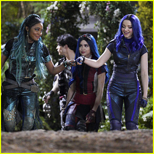 ‘Descendants 3′ Just Released A Ton of New Behind The Scenes Pics ...