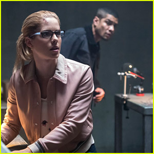 Felicity Finds Her Own Way To Take Down Diaz on ‘Arrow’ Tonight | Arrow ...