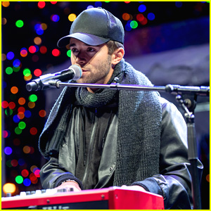 Jake Miller Rings In Holiday With Tree Lighting Performance | Jake ...