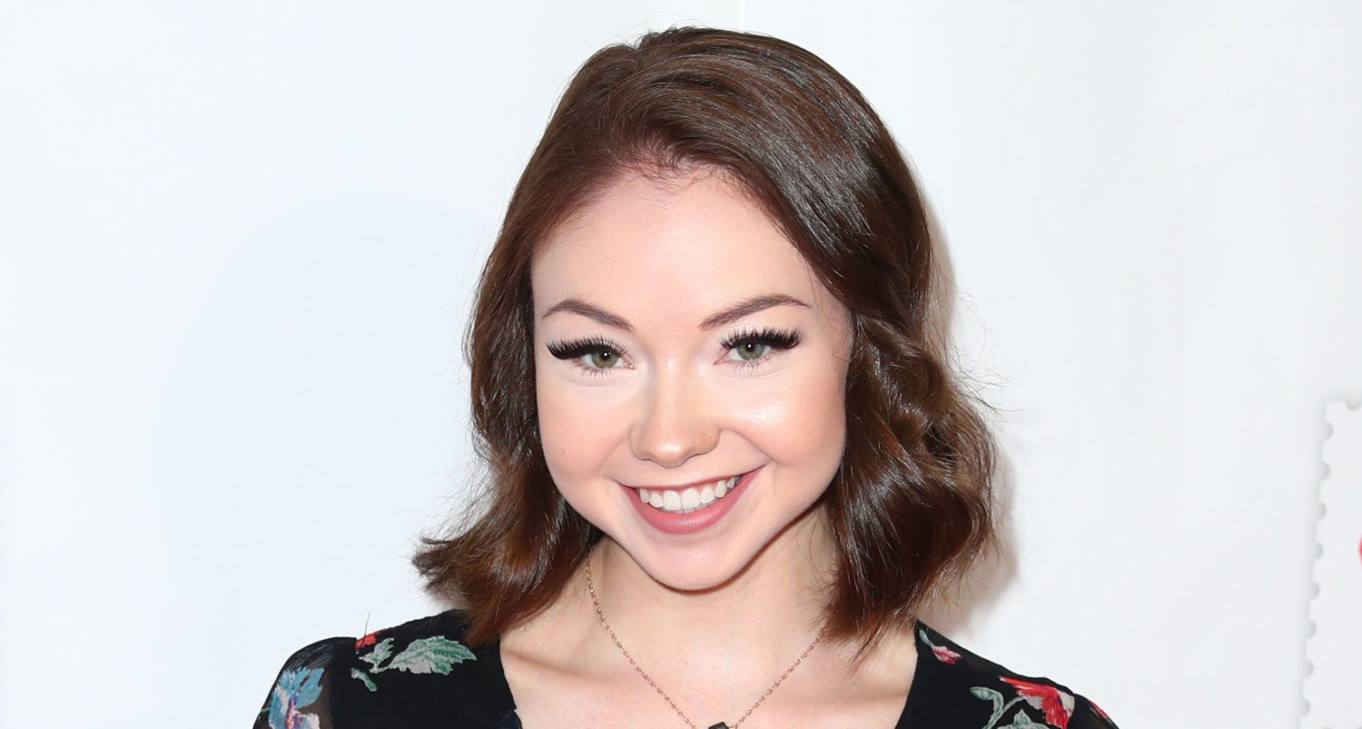 Meredith Foster Calls Out YouTubers For ‘What I Got For Christmas ...