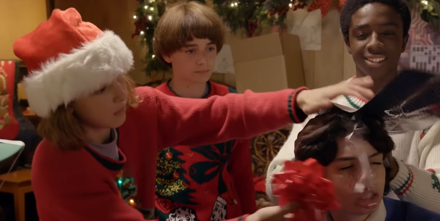 ‘Stranger Things’ Cast Wraps Presents in Hilarious Holiday Video ...