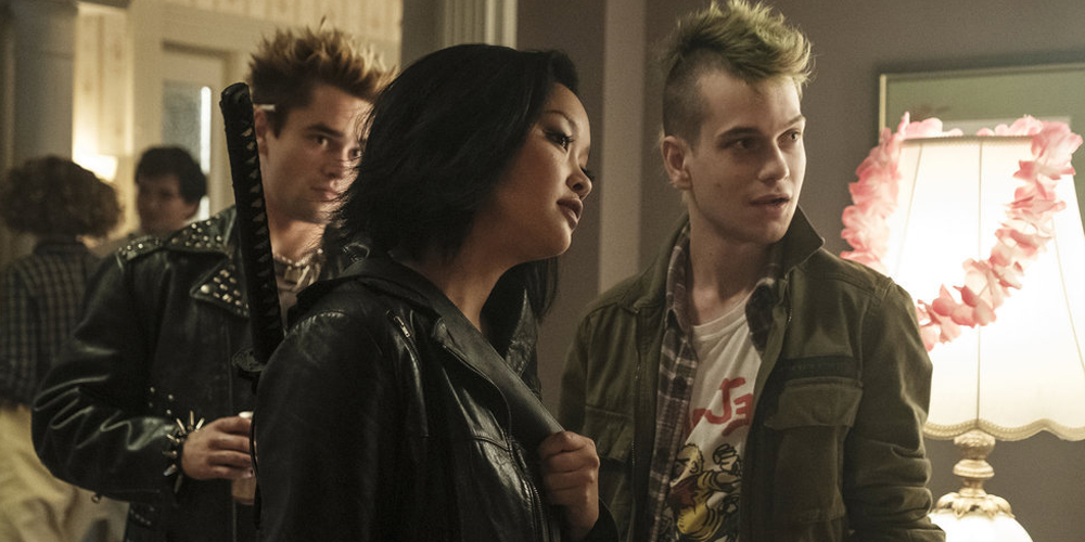 Lana Condor & Benjamin Wadsworth Reveal Everything That’s Happening On ...