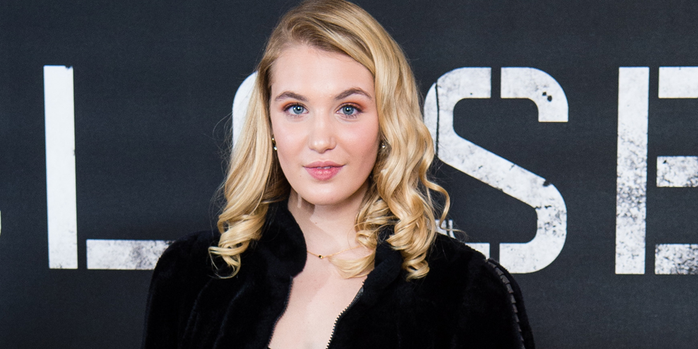 Sophie Nelisse Steps Out For ‘Close’ Screening in London | Sophie ... Sophie Nelisse Steps Out For ‘Close’ Screening in London | Sophie ...