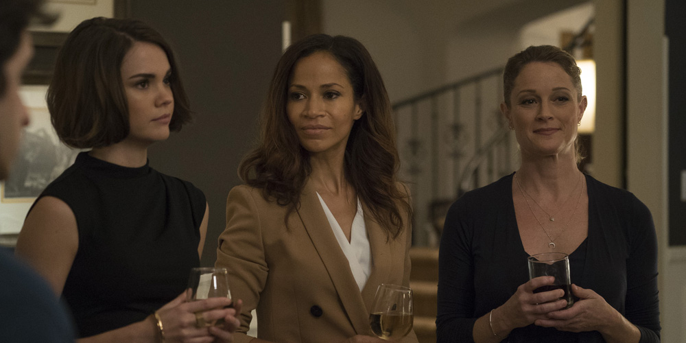 Callie’s Family Meets Her Boss on Tonight’s ‘Good Trouble’ | Good ...