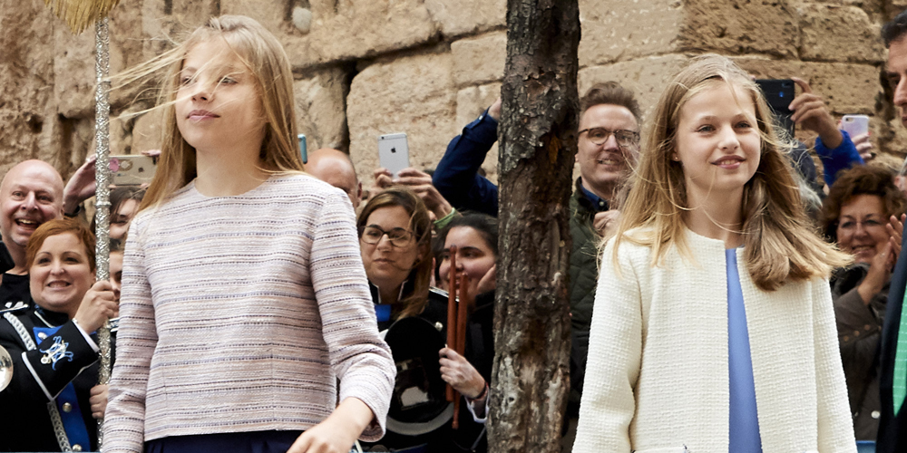 Princess Leonor Wears Pretty Blue Dress For Easter Mass With Sister ...