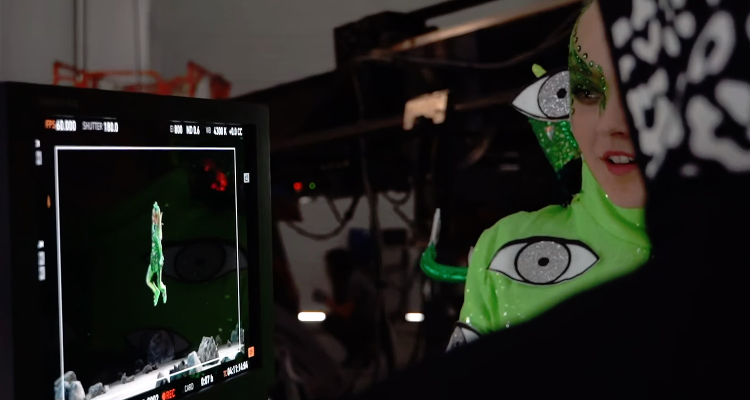 JoJo Siwa Shares Behind The Scenes Of New Music Video For ‘#1U’ | JoJo ...