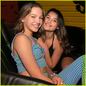 Annie LeBlanc & Jayden Bartels Are BFF Goals at VidCon 2019 | 2019 ...