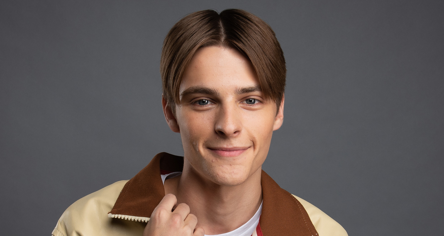 Corey Fogelmanis Is Obsessed with Hulu’s ‘Into The Dark’ Anthology ...