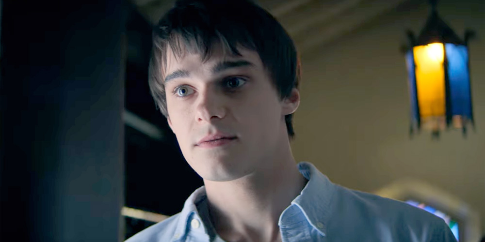 Mitchell Hope Has The Hugest Crush on Kiernan Shipka In The First ...