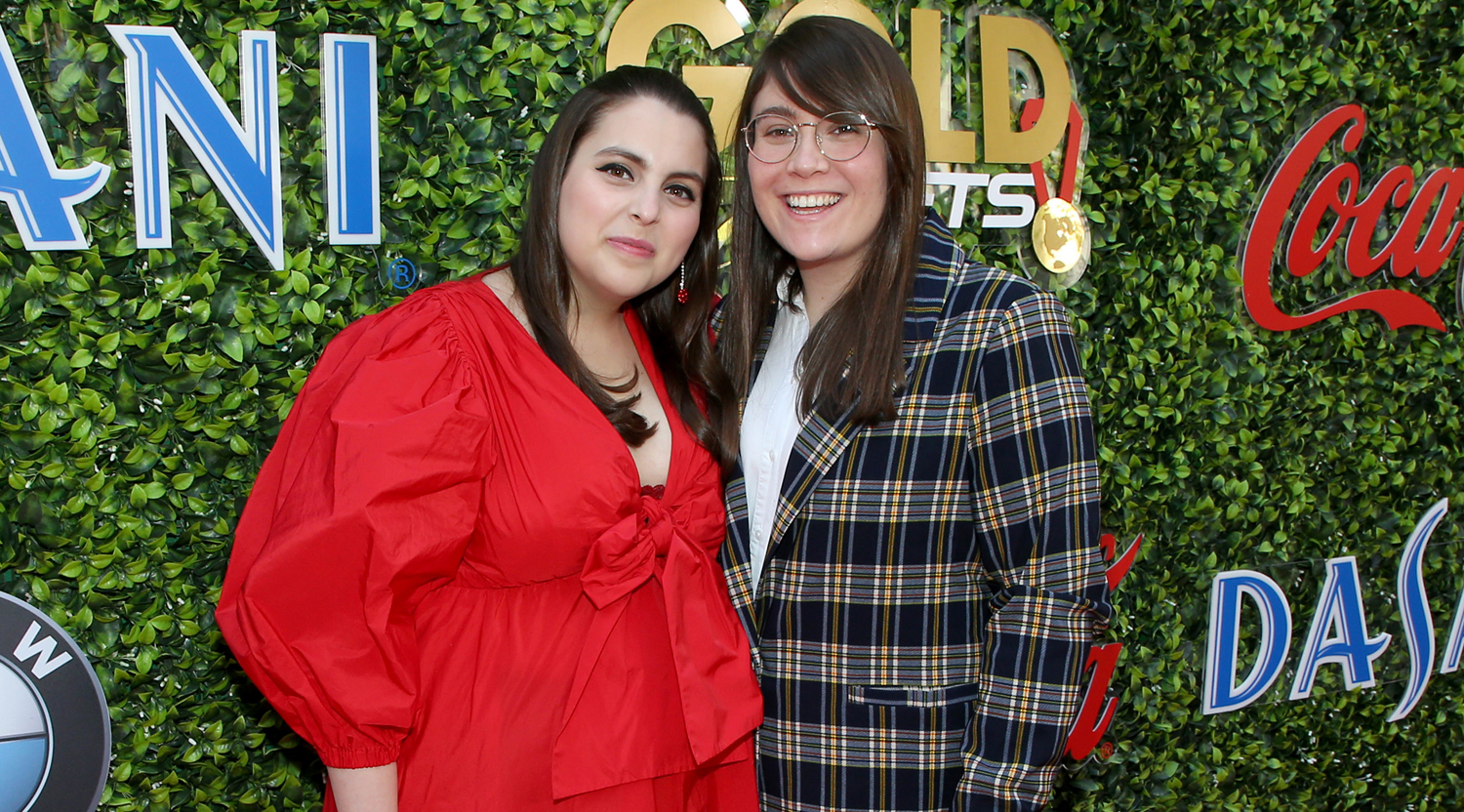 Beanie Feldstein & Girlfriend Bonnie Chance Roberts Make a Cute Couple ...