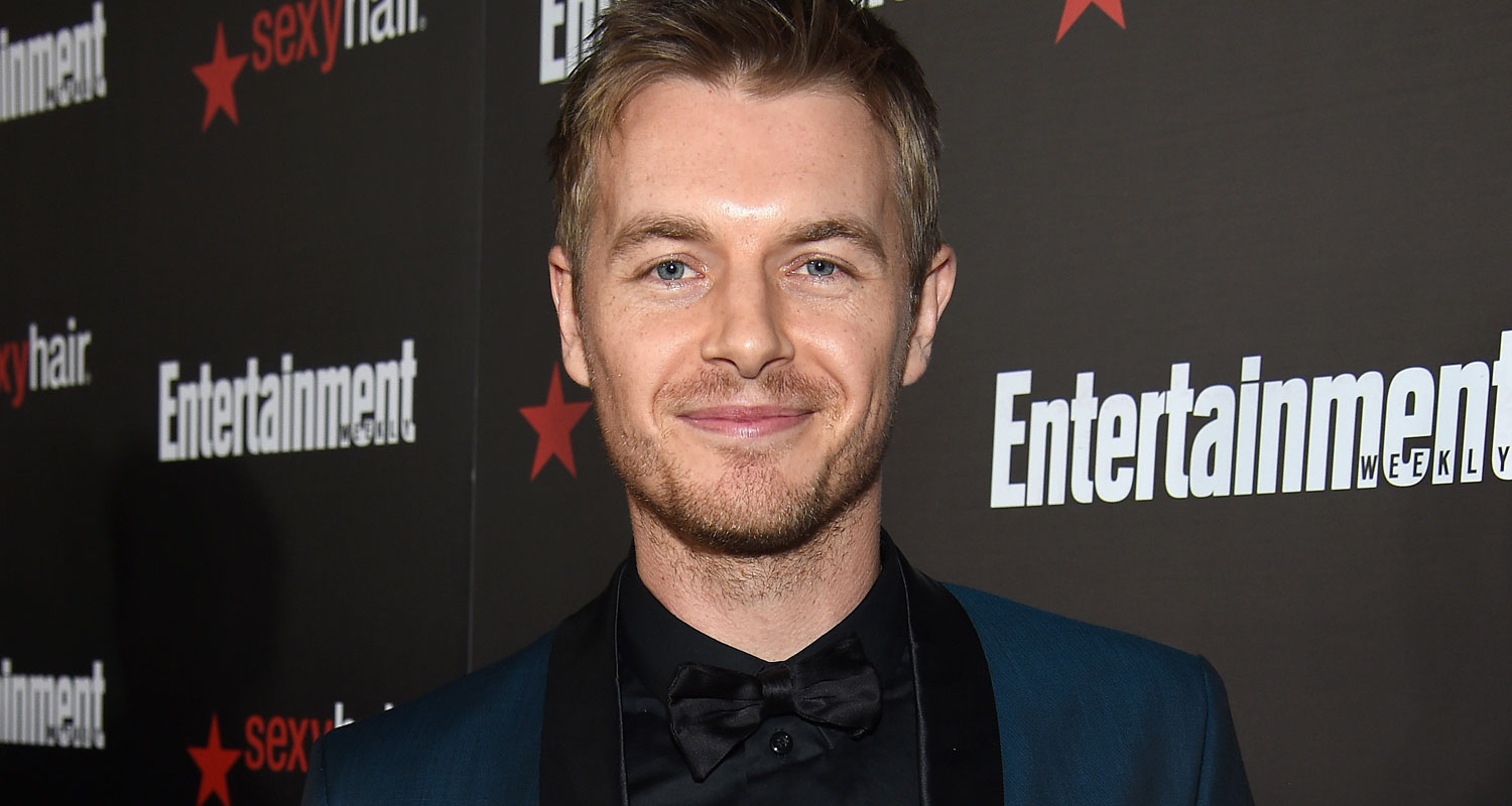 ‘The Flash’ Star Rick Cosnett Reveals He’s Gay in Touching Video | Rick ...