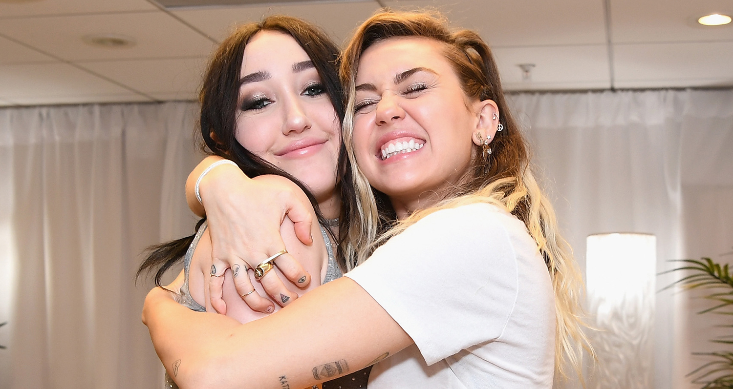 Noah Cyrus Reveals She Struggled Growing Up as Miley Cyrus’ Little ... Noah Cyrus Reveals She Struggled Growing Up as Miley Cyrus’ Little ...