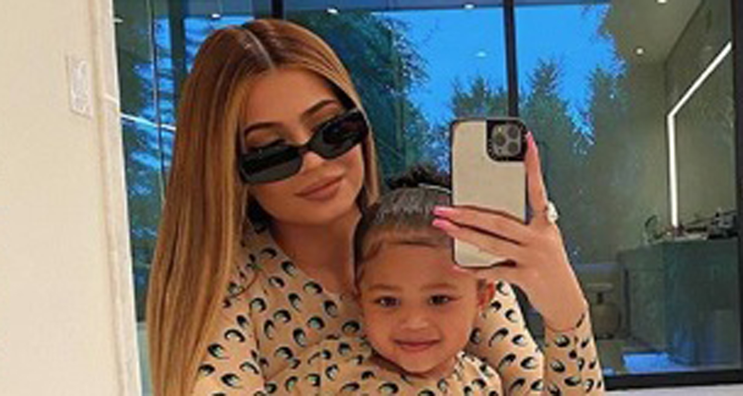 Kylie Jenner’s Daughter Stormi Is a ‘Vogue’ Cover Star at 2 Years Old ...