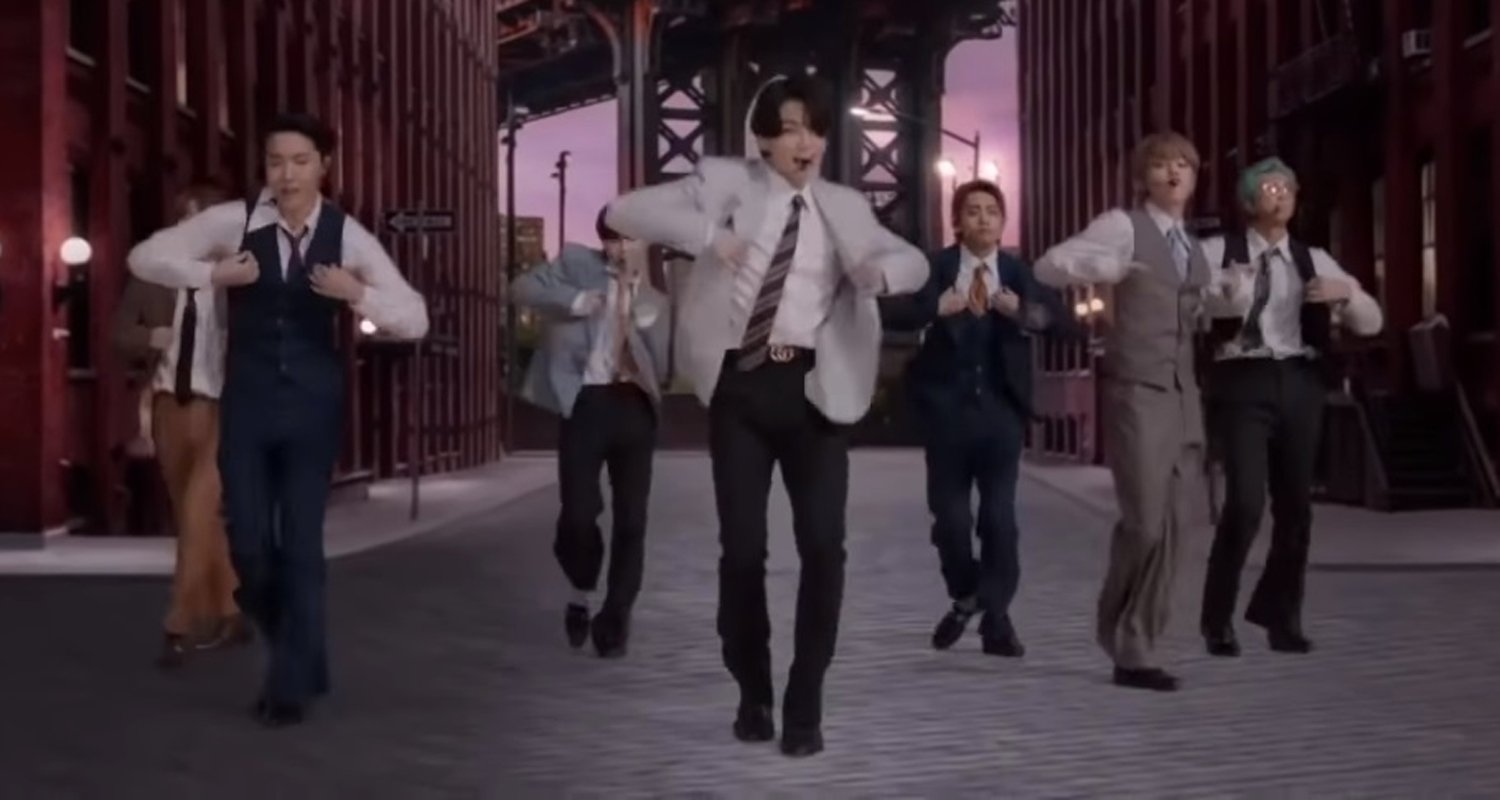 BTS Suit Up For Their Debut ‘Dynamite’ Performance at MTV VMAs 2020 | 2020 MTV VMAs, BTS, MTV ...
