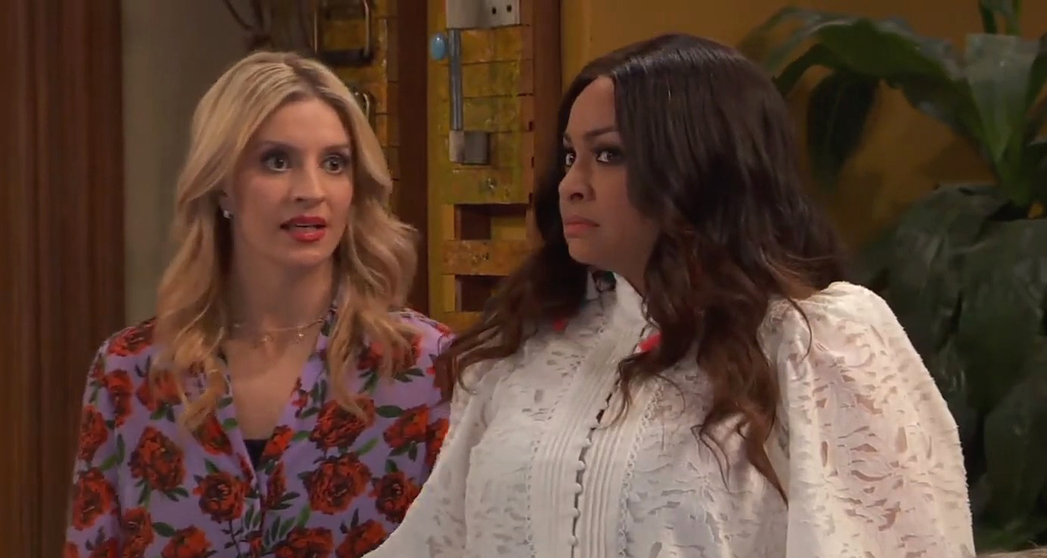 Chelsea Thinks The Kids Catch Her & Raven In a Lie In New ‘Raven’s Home ...