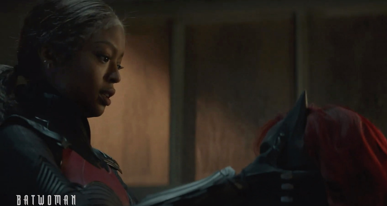 Javicia Leslie Puts On Old ‘Batwoman’ Suit In Powerful New Teaser Clip | Batwoman, Javicia ...