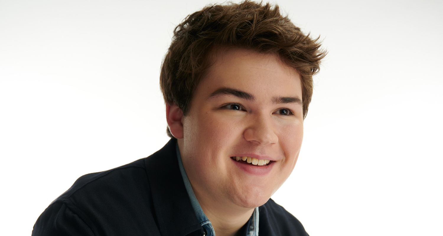 Get To Know Maxwell Acee Donovan With 10 Fun Facts! (Exclusive) | 10 ...