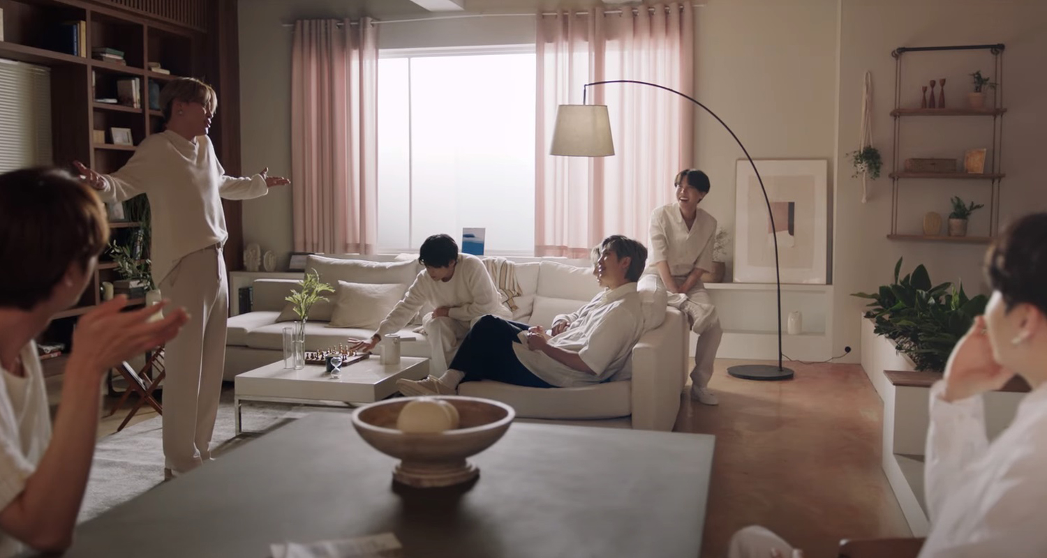 BTS Debuts New Music Video For ‘Film Out’ – Watch Here! | BTS, Music ...