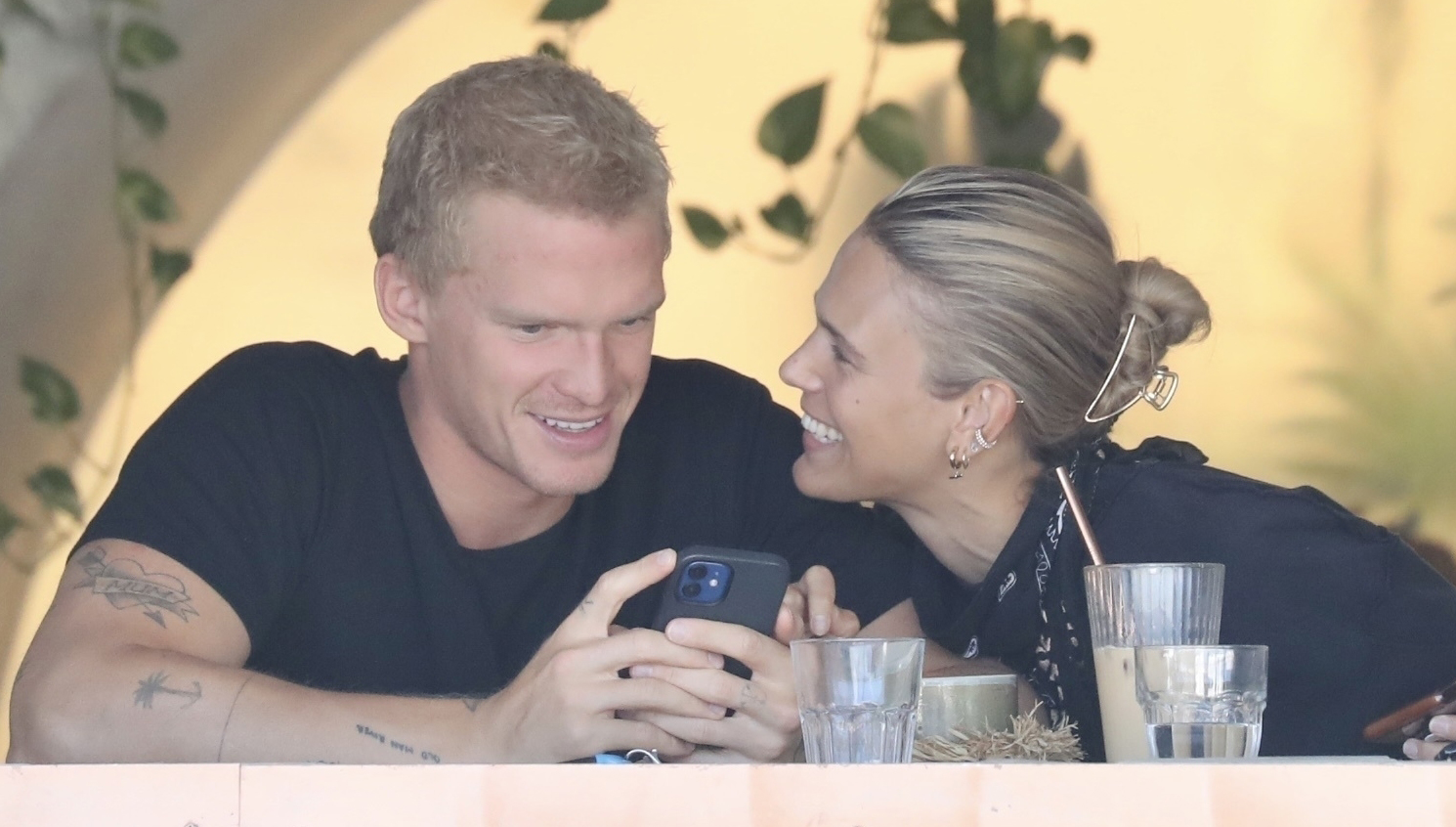 Cody Simpson & Girlfriend Marloes Stevens Look So Cute During Their ...