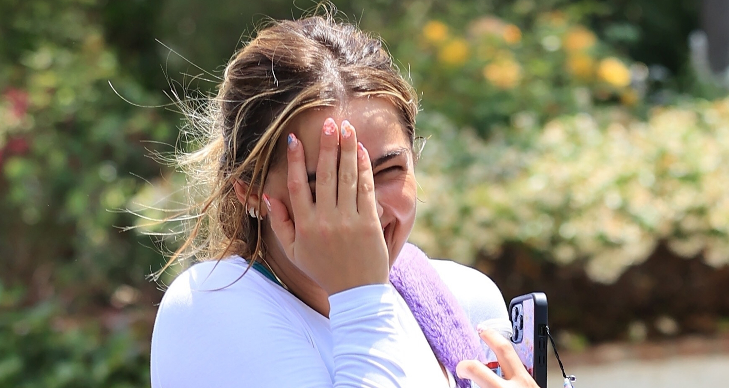 Addison Rae Is Bright & Cheerful After Weekend Workout! | Addison Rae ...