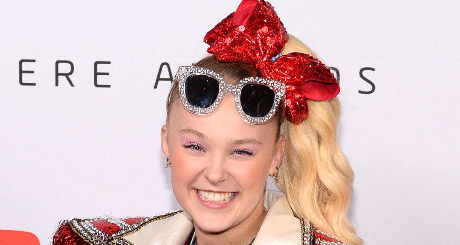 JoJo Siwa Dishes On Her ‘Gay Awakenings’ On Demi Lovato’s 4D Podcast ...