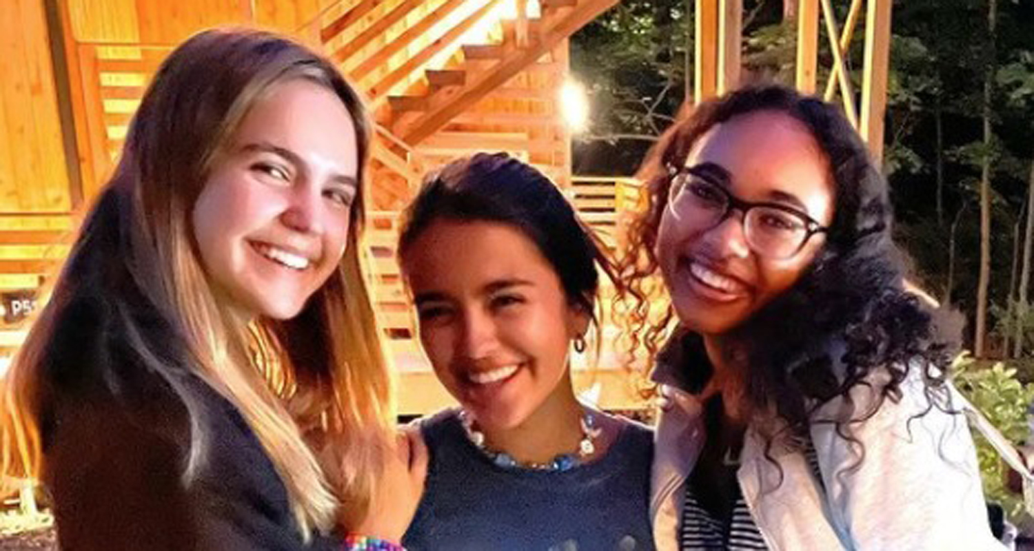 Bailee Madison, Maia Reficco & Chandler Kinney Start Work on ‘Pretty ...