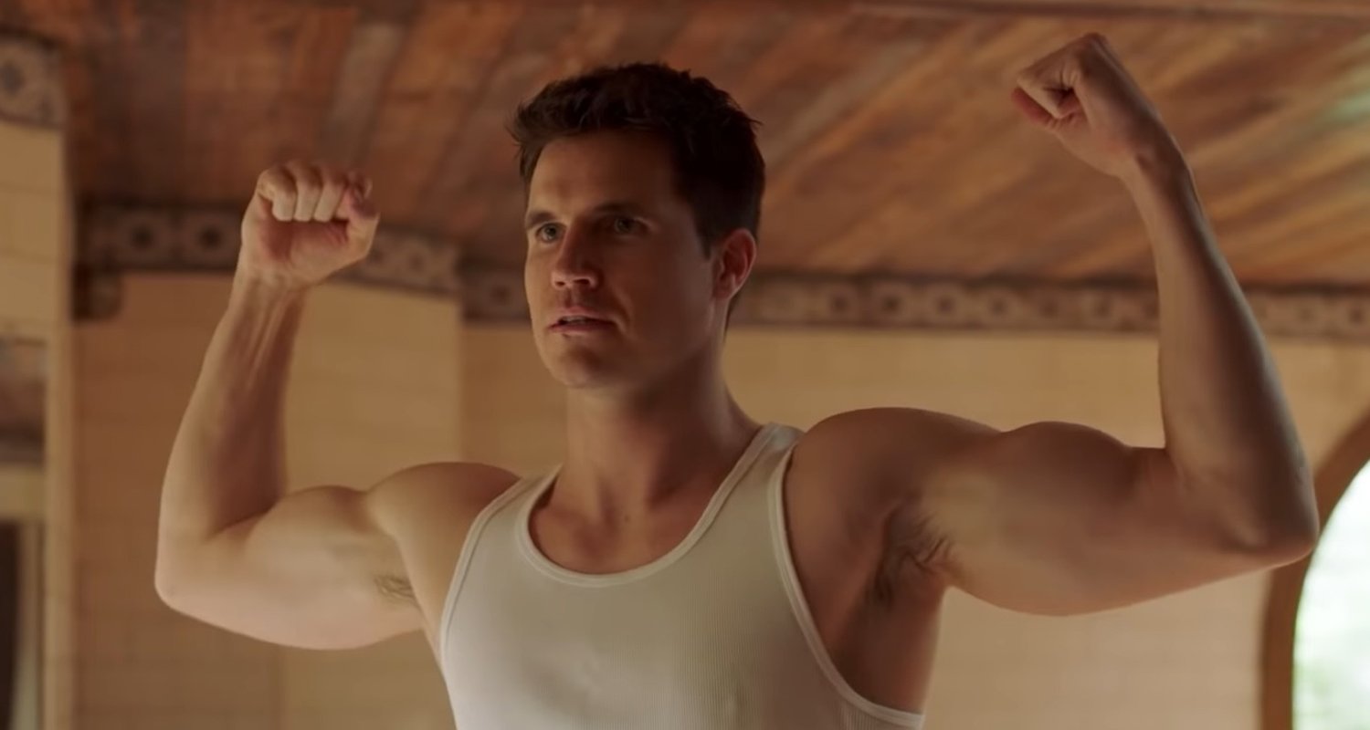 Robbie Amell’s Nathan Considers Bicep Inflation In ‘Upload’ Season 2 ...