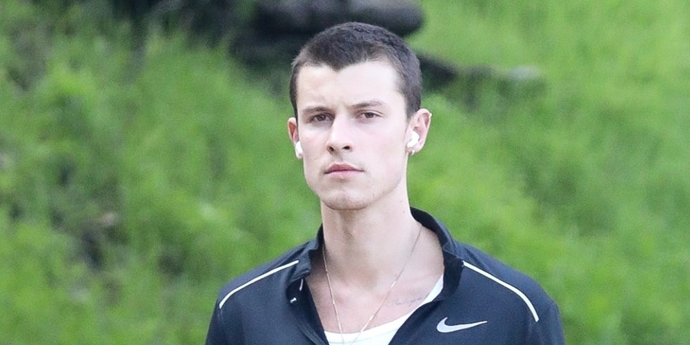 Shawn Mendes Steps Out for a Weekend Hike in Studio City | Shawn Mendes ...