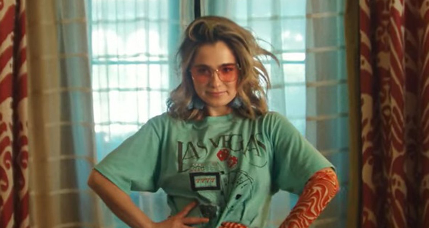 Haley Lu Richardson Preps for a Vegas Girls Night Out in Jonas Brothers ...