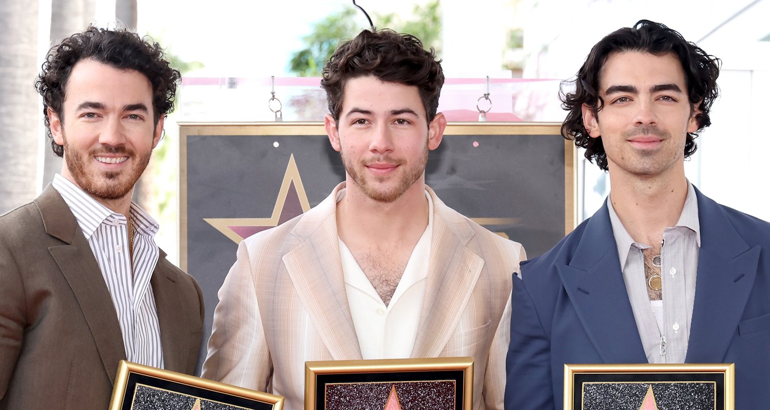 Jonas Brothers Give Fans a Heads Up As They Announce 3 Secret Shows ...