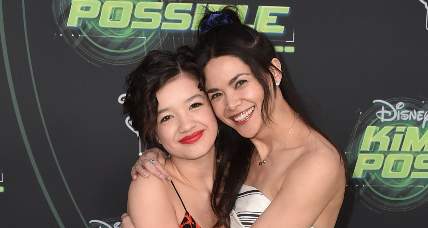 Peyton Elizabeth Lee Meets ‘Andi Mack’ Mom Lilan Bowden’s Newborn Baby – See the Cute Photo ...