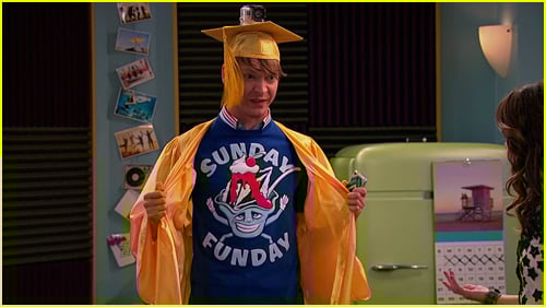 Austin & Ally Series Finale Countdown: Top 15 Cool Shirts That Dez Wade ...